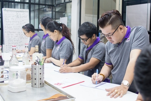 Làm Kem Caramel Muối Biển - Kem CocKtail – Sauce Rượu Vang